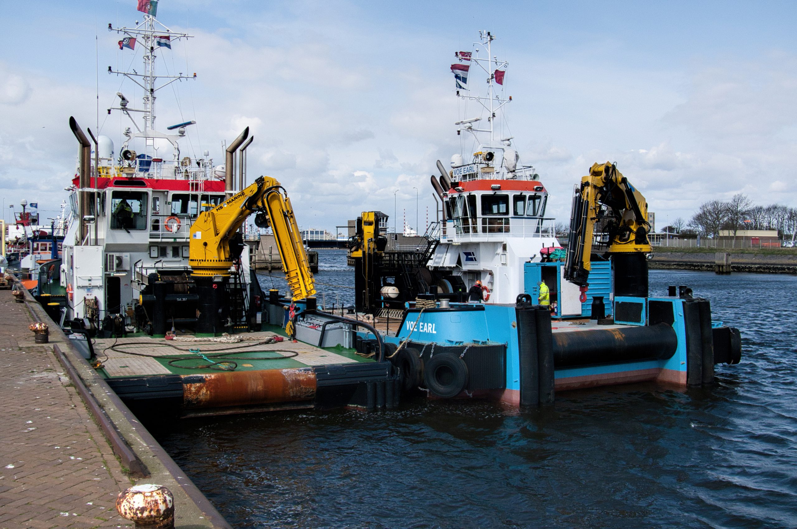 Ems Tug (1) | Tugspotters.com