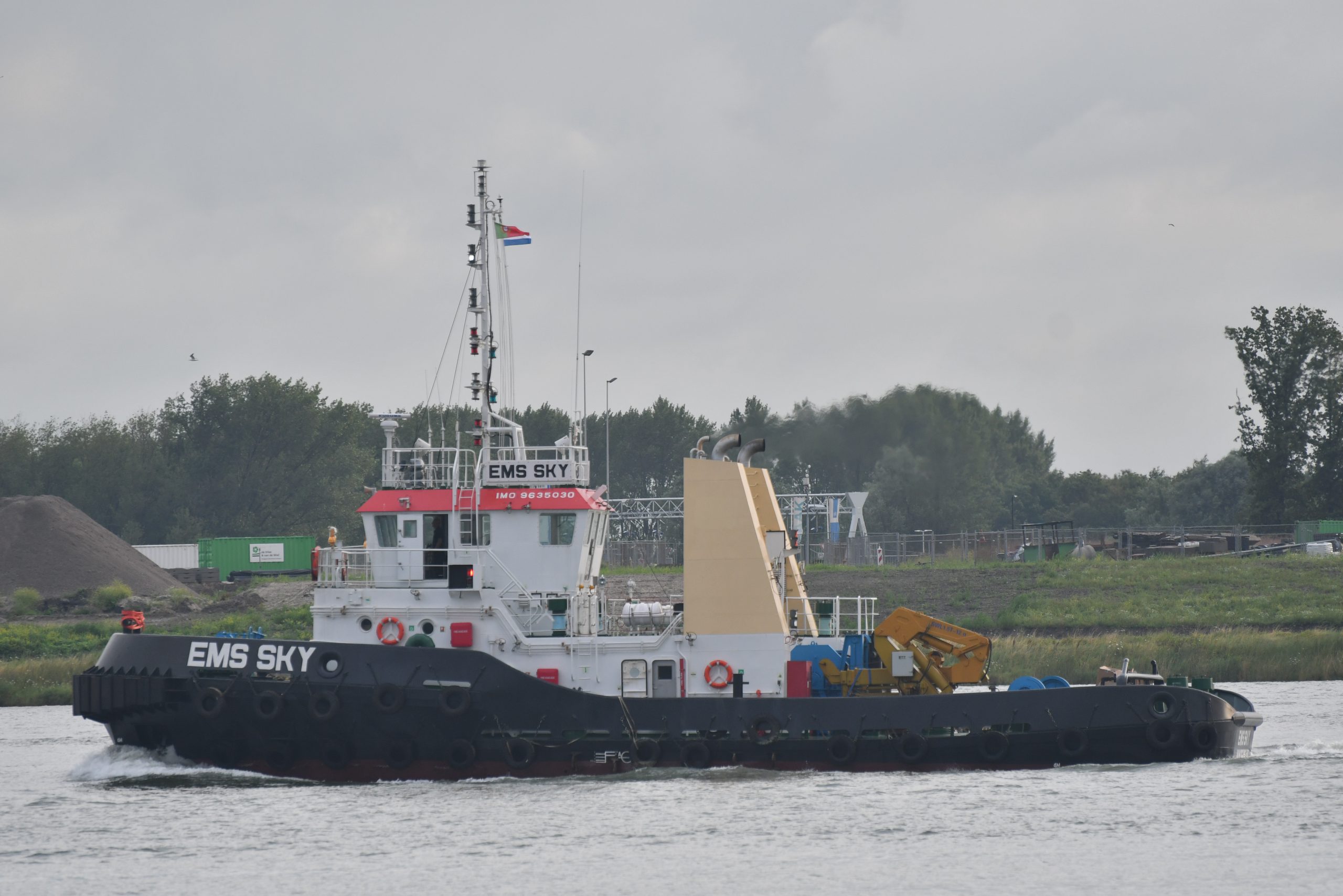 EMS SKY en EMS SUN vertrokken naar Leer | Tugspotters.com